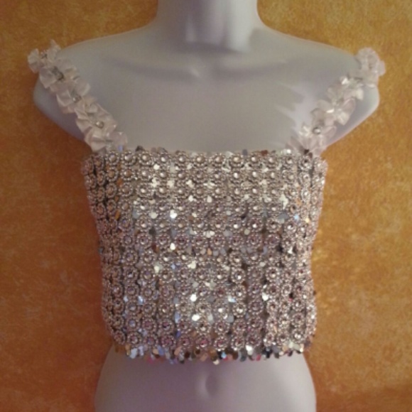 Sebrina Love Luxe Boutique | Tops | Silver Sequin Illusion Diamond Look ...